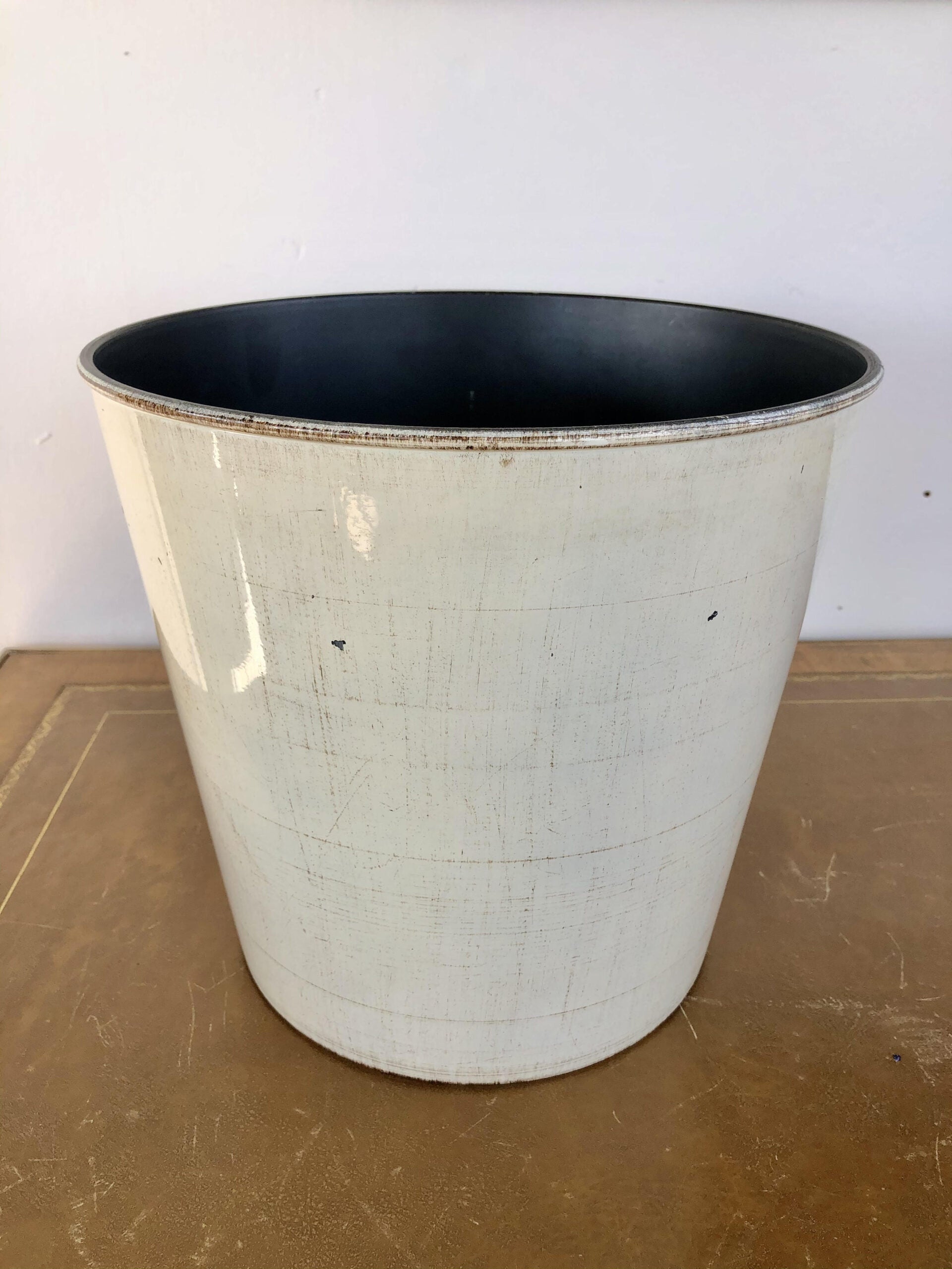 Cream Flower Pot